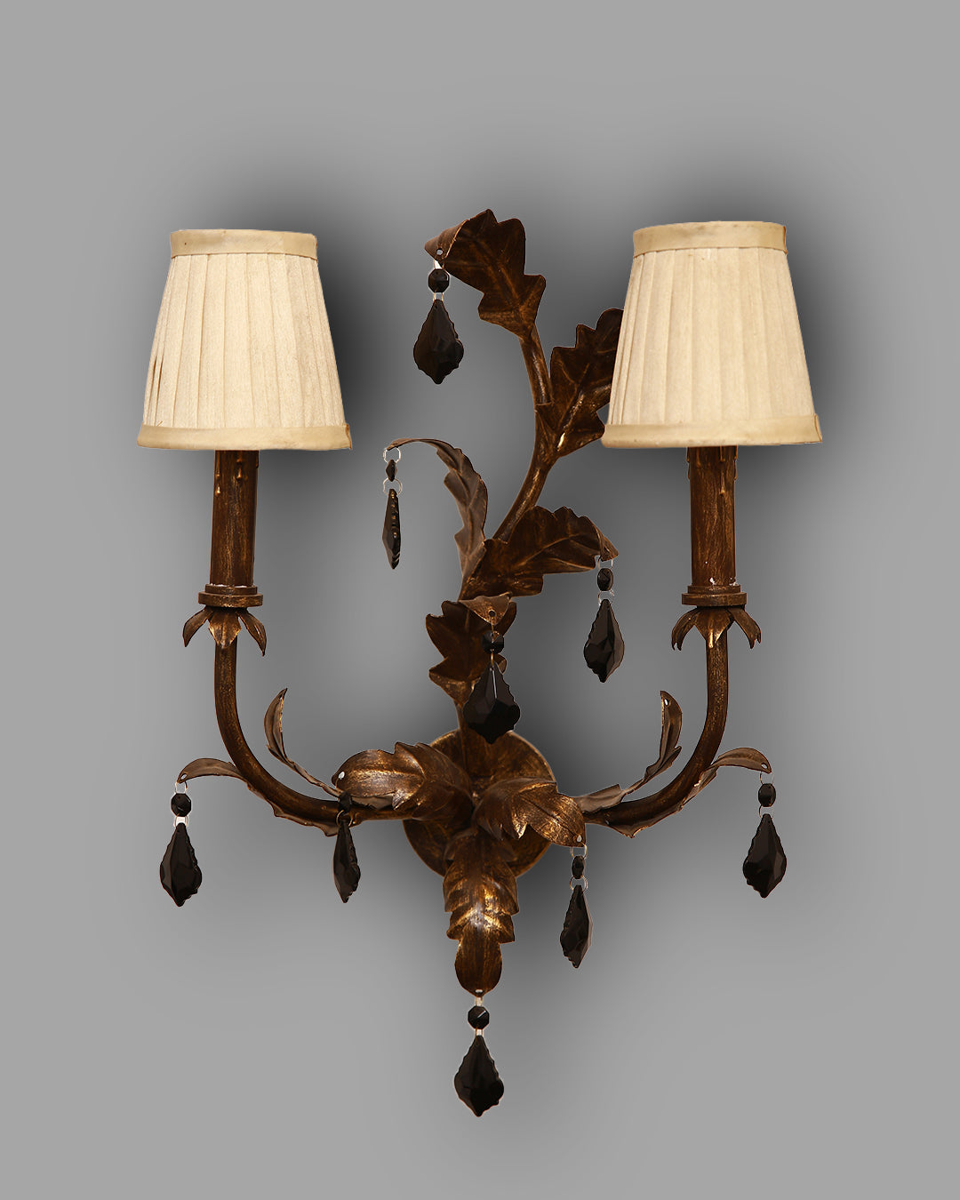 Vine Wall Light – Red Line Collection